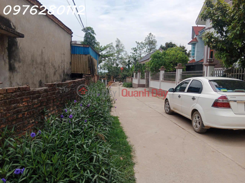 Owner, no broker, sells land in Xuan Duong, Luong Son, Hoa Binh, area 193m2, investment price ...